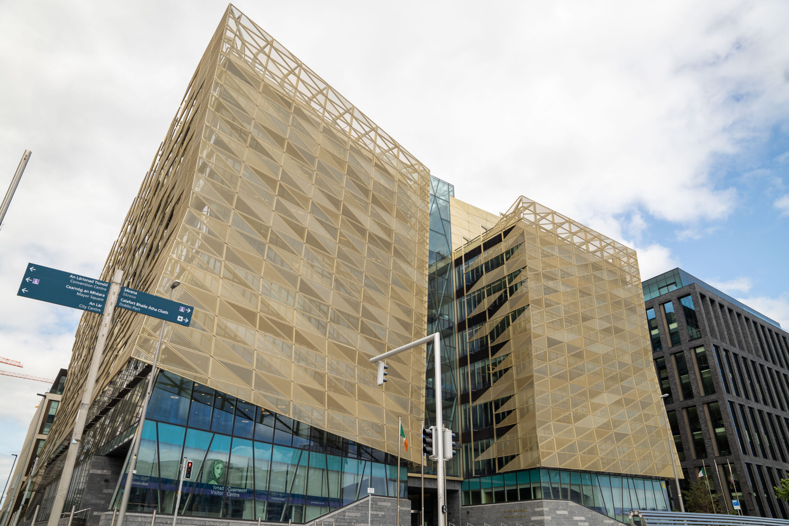 Bank of Ireland Opens Remote Working Hubs for Its Staff - ThinkRemote