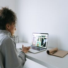 15 Well-Paid Online Jobs for College Students (No Experience Required ...