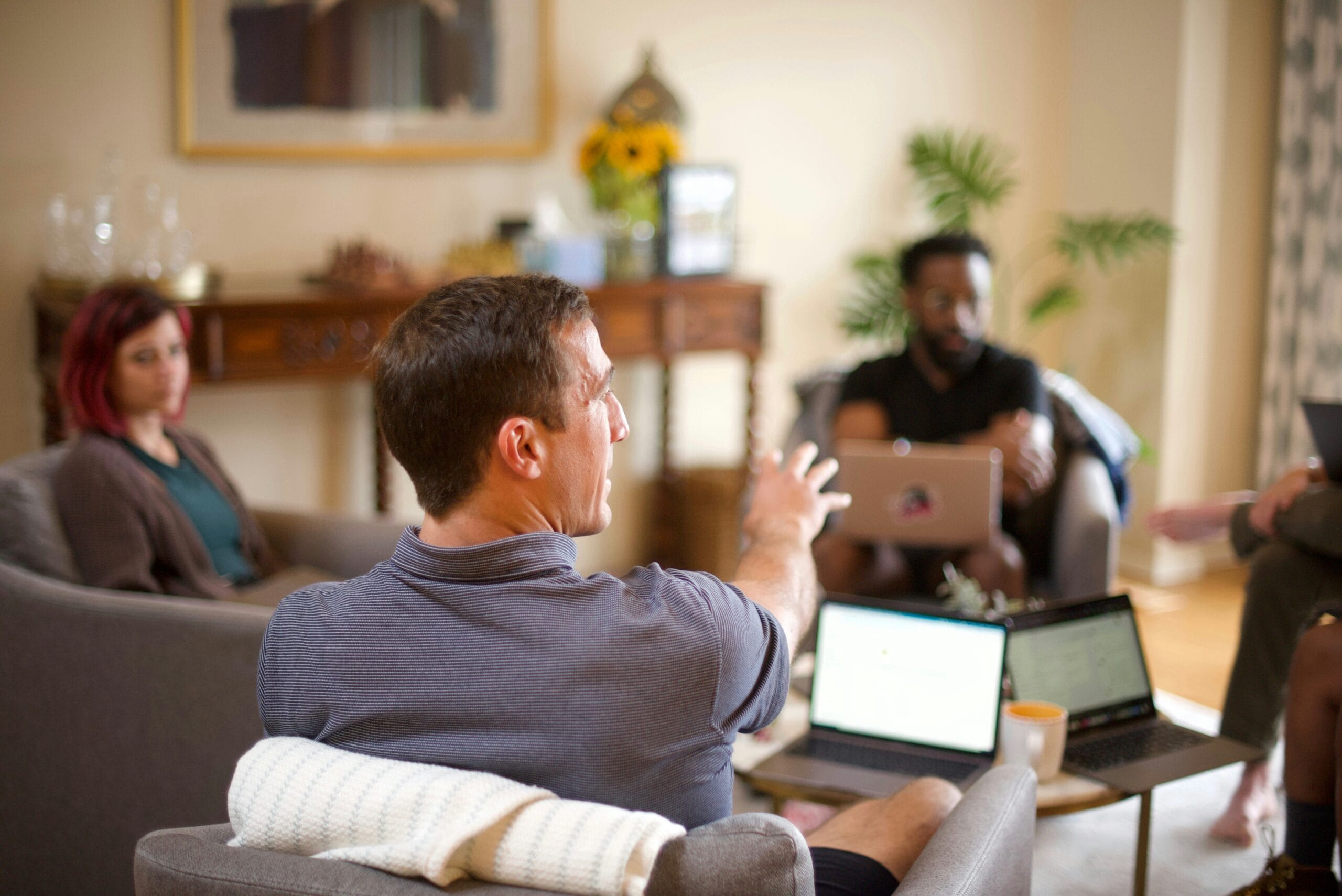 Americans Prefer Hybrid To Remote Work - ThinkRemote